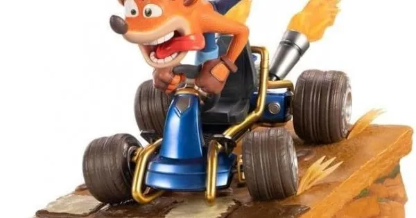 Crash Team Racing Statue: Crash Hits the Boost! | Itemdrop