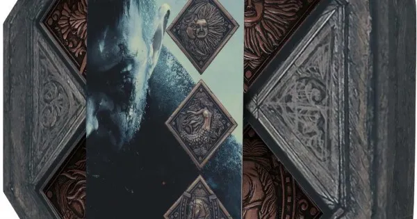 Resident Evil Village Replica House Crest Medallion Collection | Itemdrop